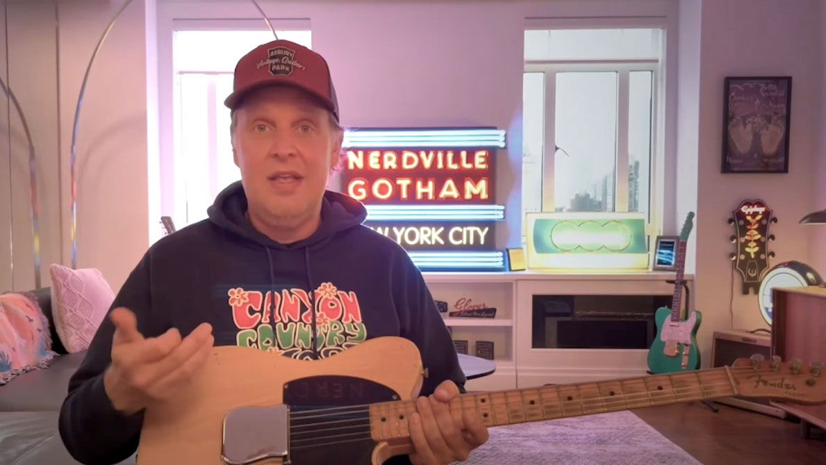 Joe Bonamassa shows you his favorite Fender Esquire licks: “You can ...