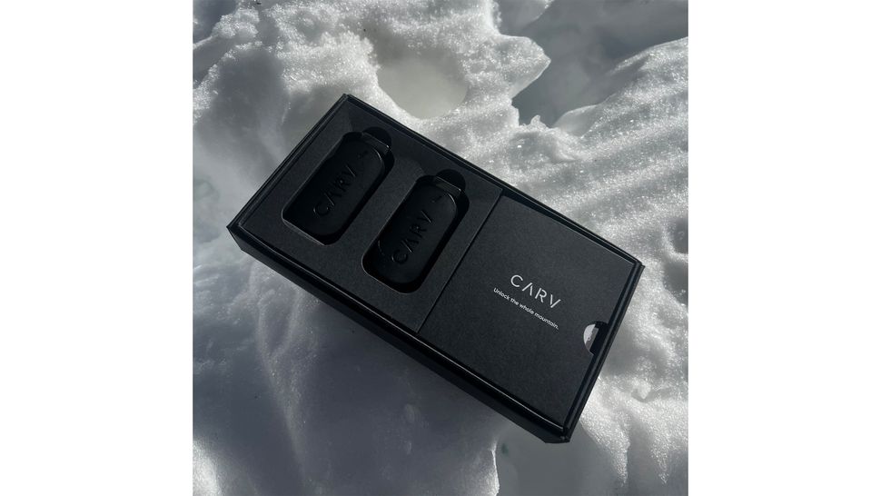 Carv 2 Digital Ski Coach review: Genius tech for skiers | Advnture