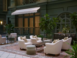 Philadelphia’s ‘Grande Dame’ Bellevue Hotel reopens with a French twist ...