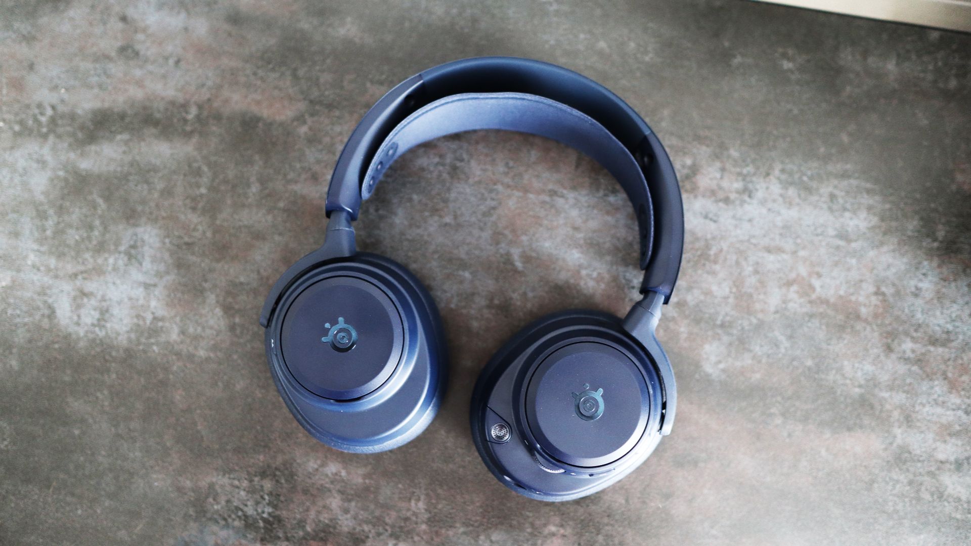 SteelSeries Arctis Nova Pro Omni review | PC Gamer