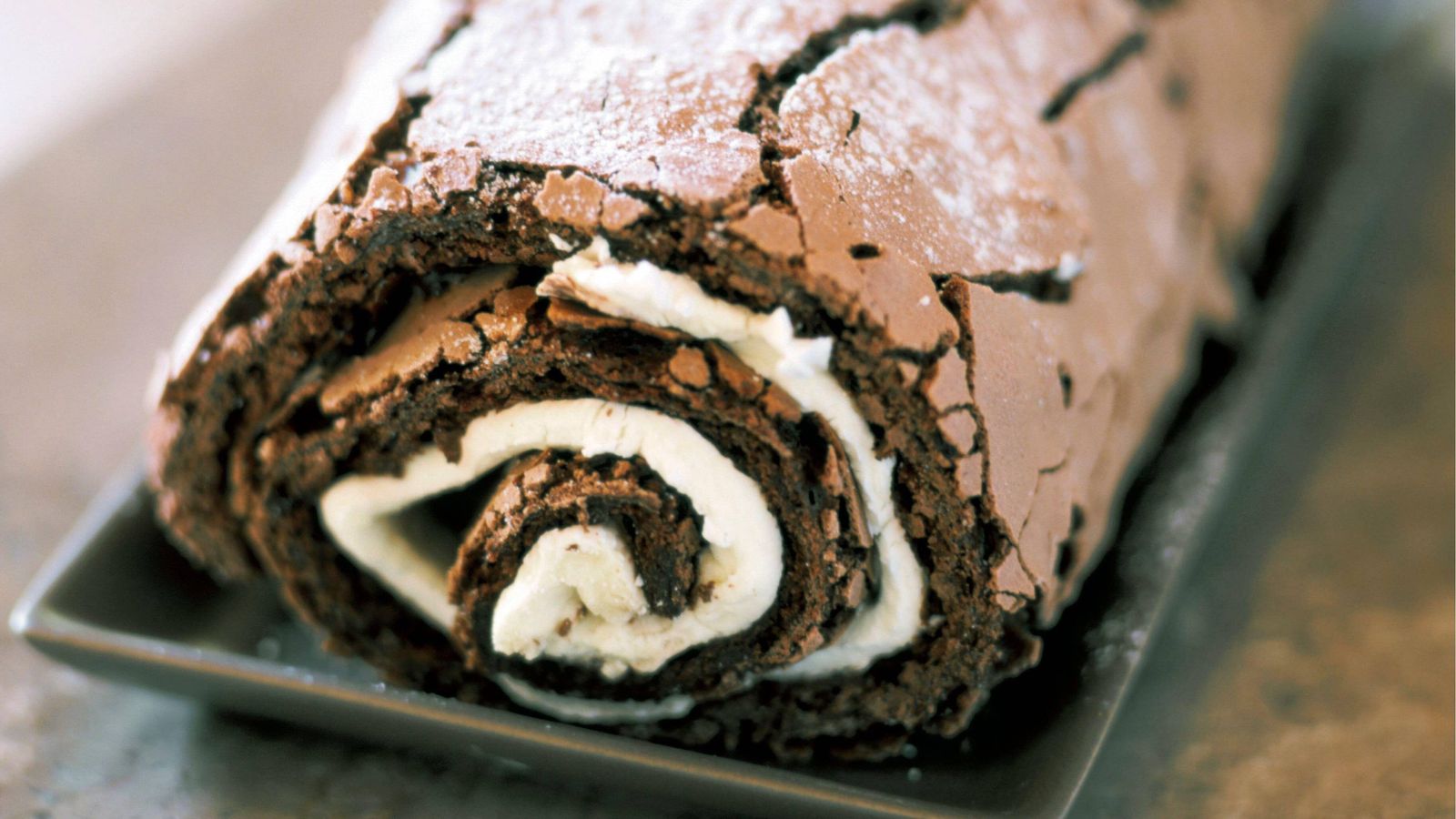 Mary Berry's chocolate roulade | Dessert Recipes | GoodTo