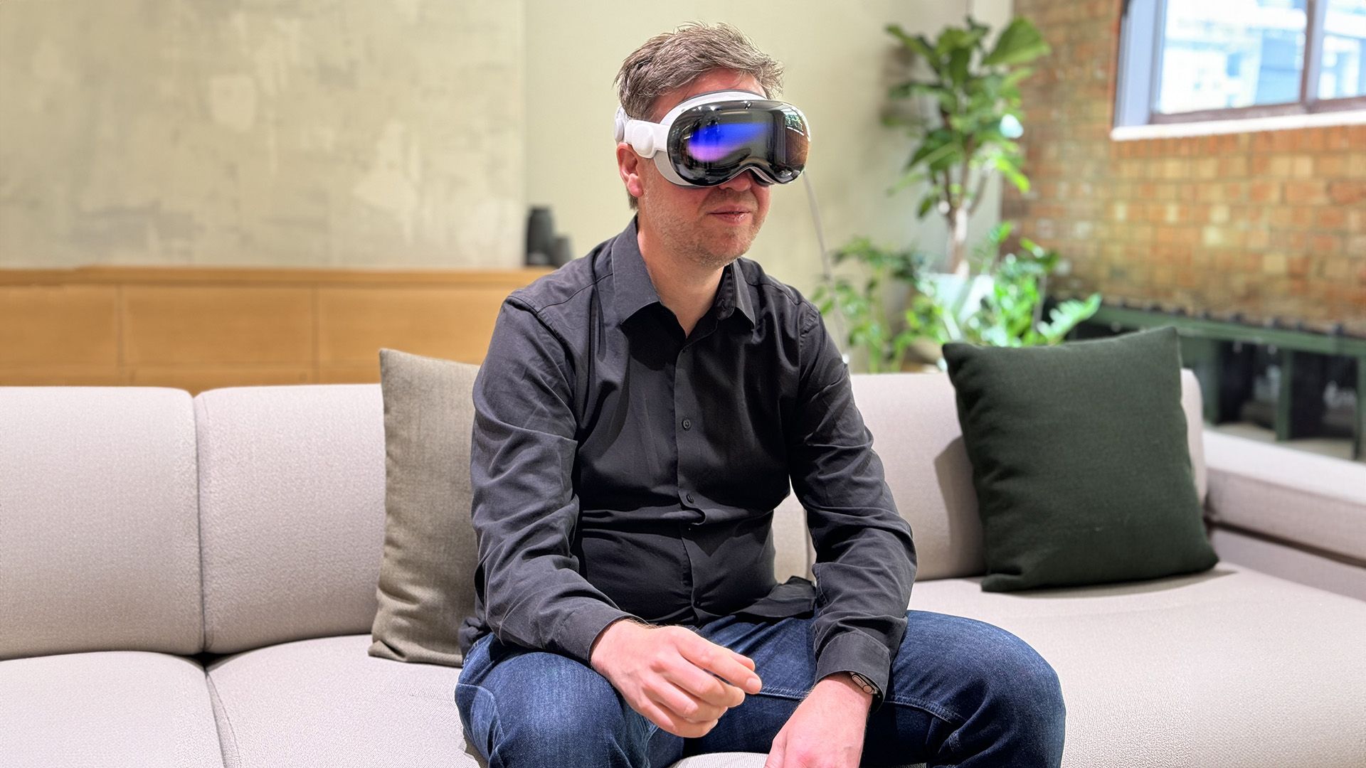 I tried Apple's Vision Pro and I wasn’t quite expecting this | T3
