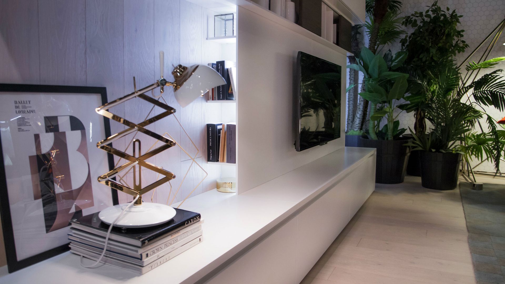 How to make a dark room brighter: 8 expert solutions | Woman & Home