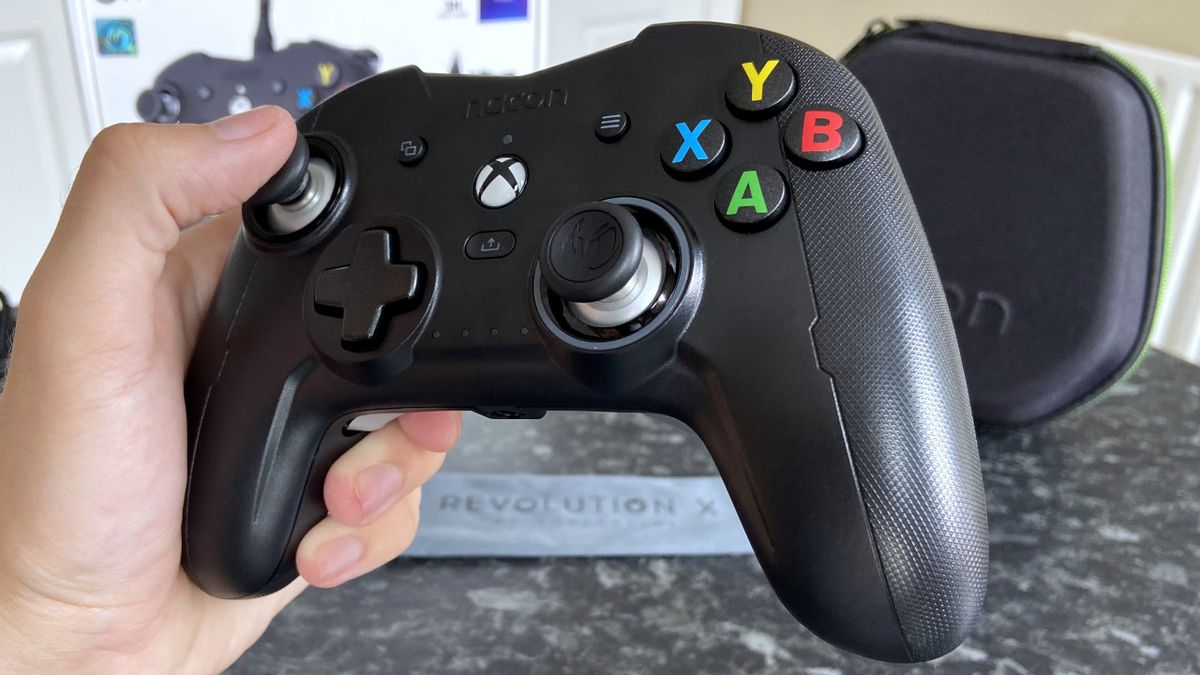 Nacon Revolution X Pro Xbox controller review: A mediocre competitive ...