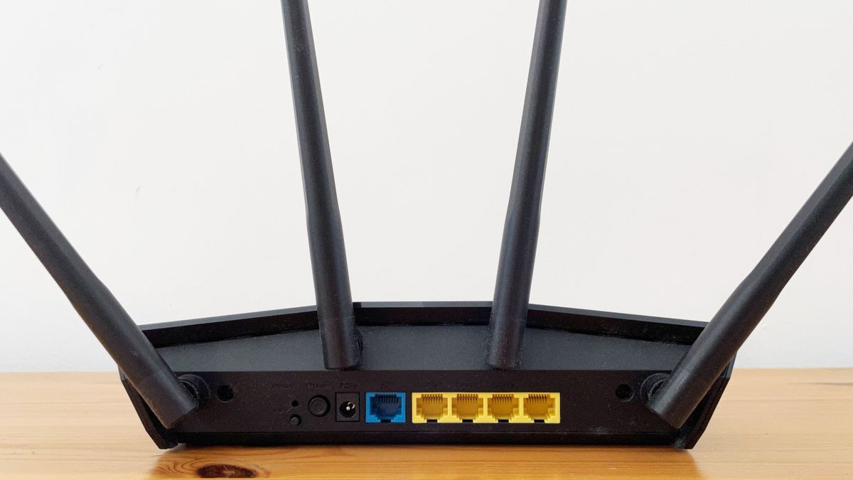 Asus ZenWiFi AX (XT8) vs Asus RT-AX55: What's the best budget router ...