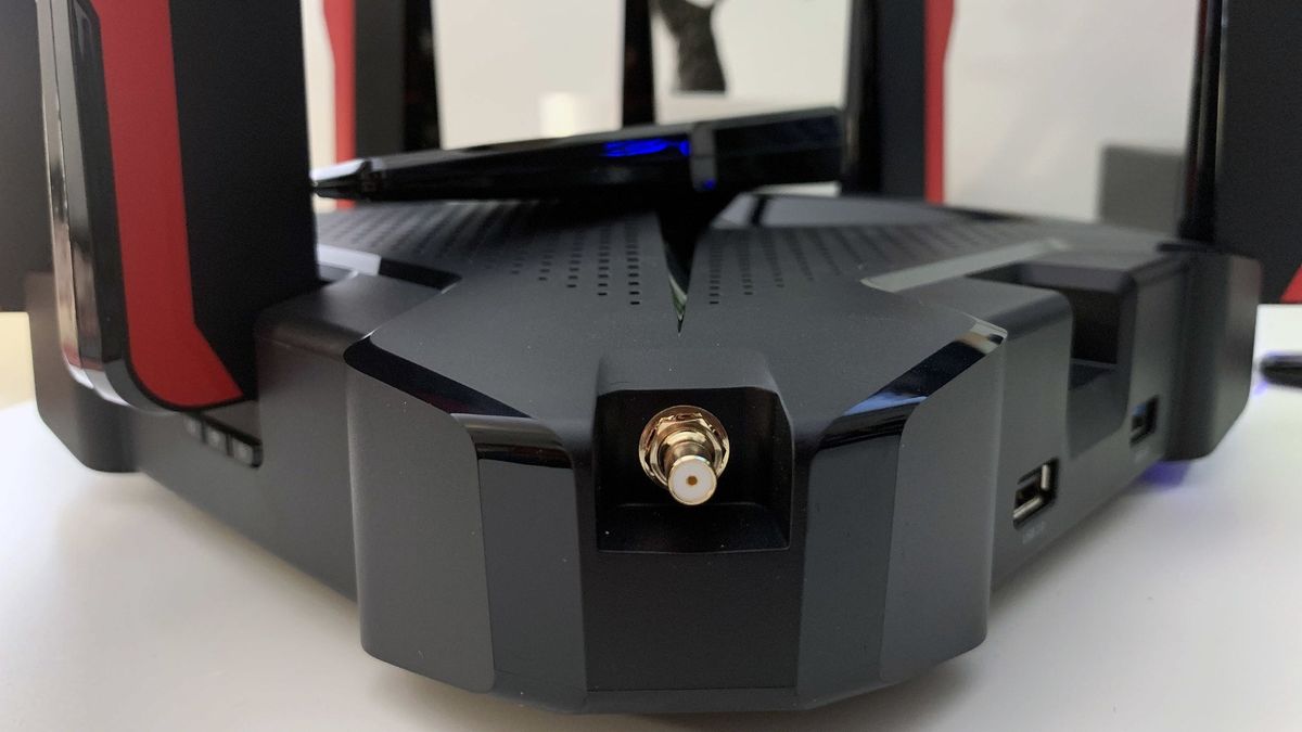 TP-Link Archer GX90 router review: A gaming Wi-Fi 6 router with big ...