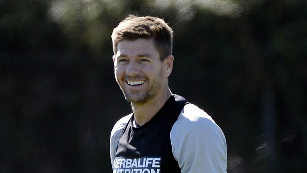 Watch: Gerrard volley lights up Liverpool Legends match | FourFourTwo