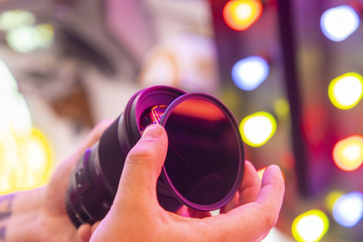 10 pro photo tips for incredible portraits in a simple home studio ...