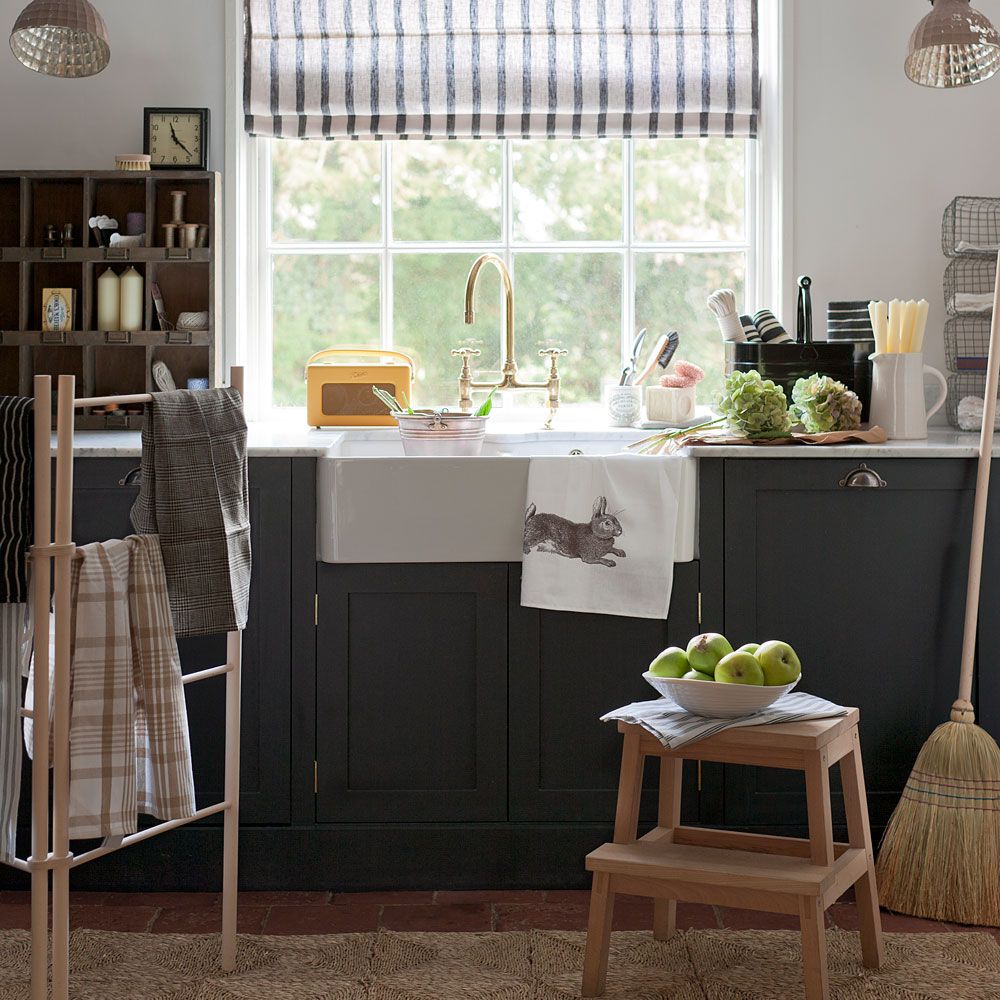 Country utility room ideas to add warmth to a practical space | Ideal Home