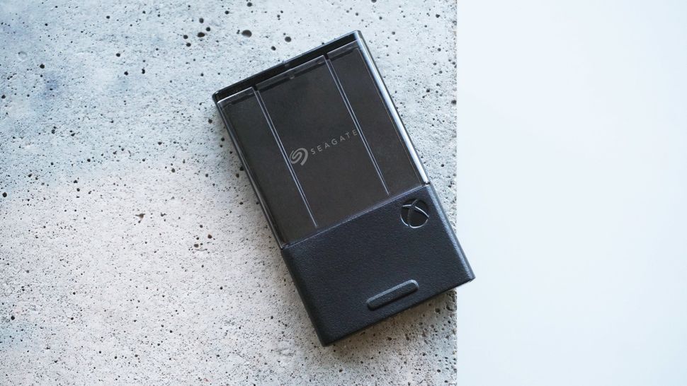 How to expand Xbox Series X & Series S storage with an external drive ...