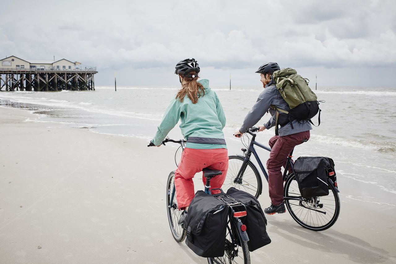 Mountain bike versus hybrid: What's the difference? review | Cycling Weekly