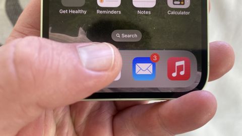 iPhone users say Mail app is suddenly freezing with iOS 18.5 — here's a ...