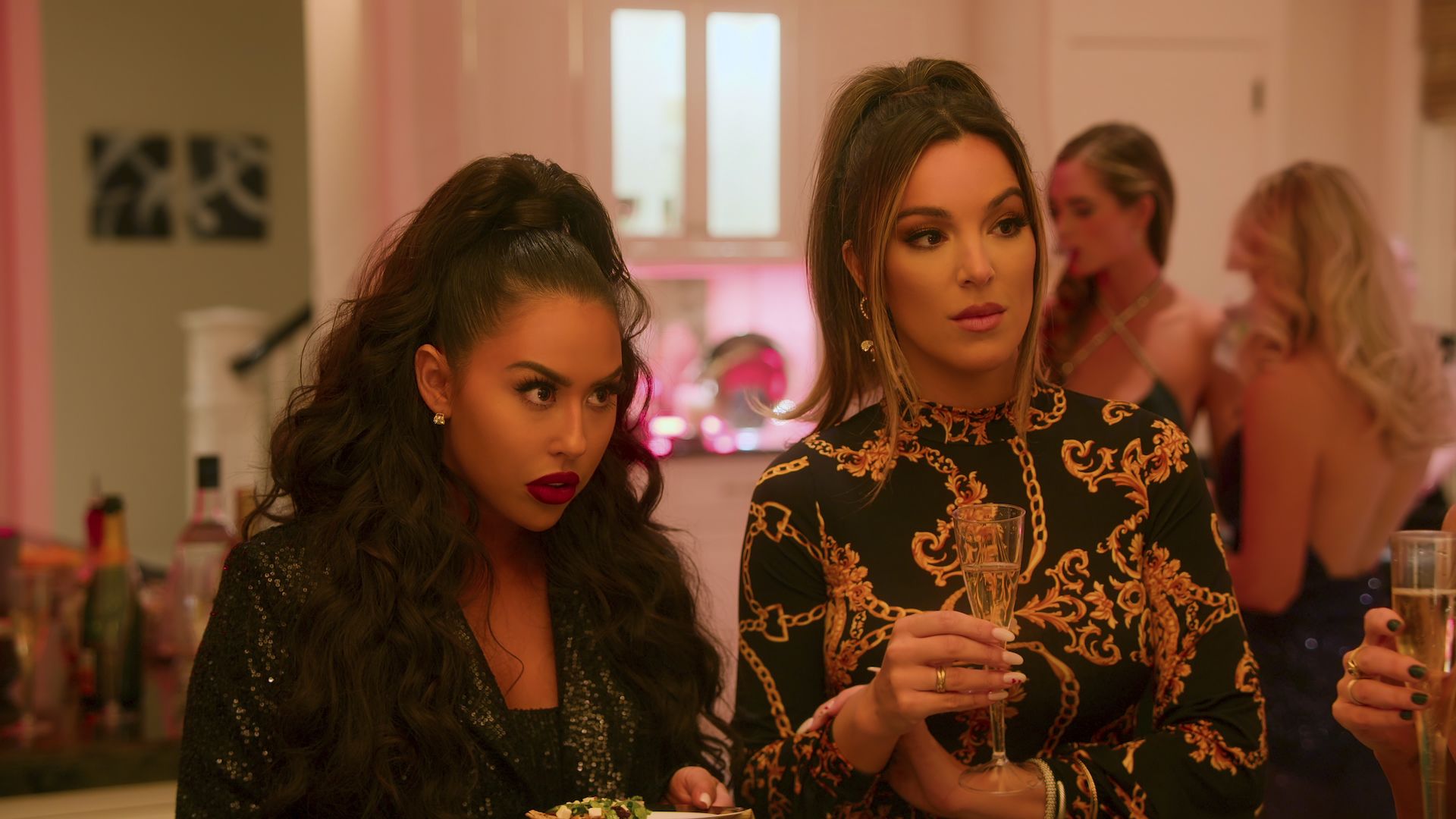 Kayla Cardona Selling The OC on Tyler Stanaland kiss | My Imperfect Life