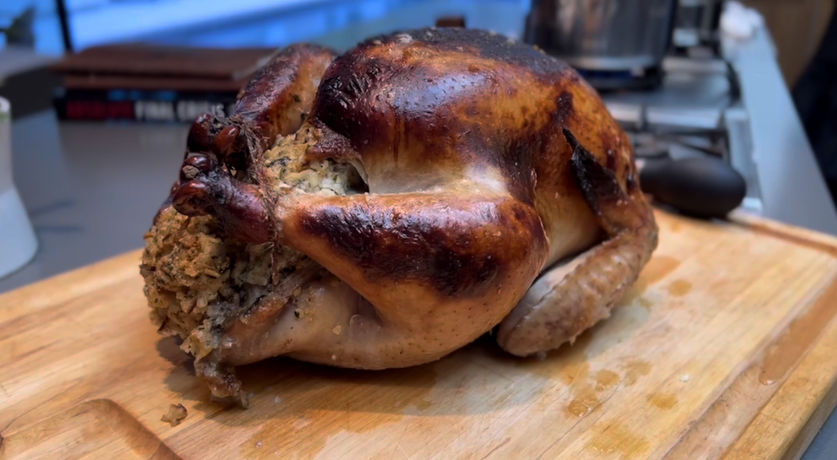 Zack Snyder Posted A Cryptic Justice League Sequel Photo And Fans Are ...