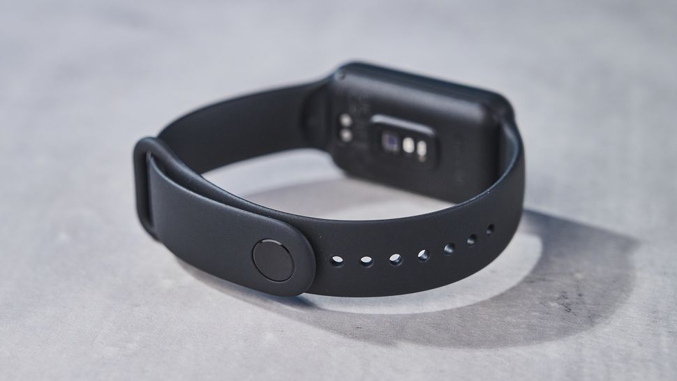 Amazfit Band 7 fitness tracker review | Tom's Guide