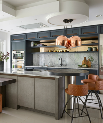 How to hide your range hood – 6 innovative tips from kitchen design experts | Homes and Gardens