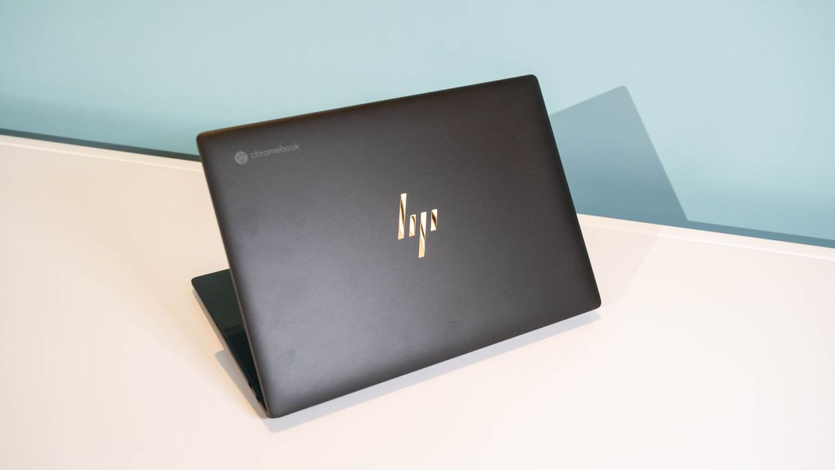 HP announces new trio of Dragonfly laptops for hybrid working | Laptop Mag