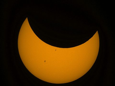 The annular solar eclipse of 2023 is underway! See the 1st 'ring of ...