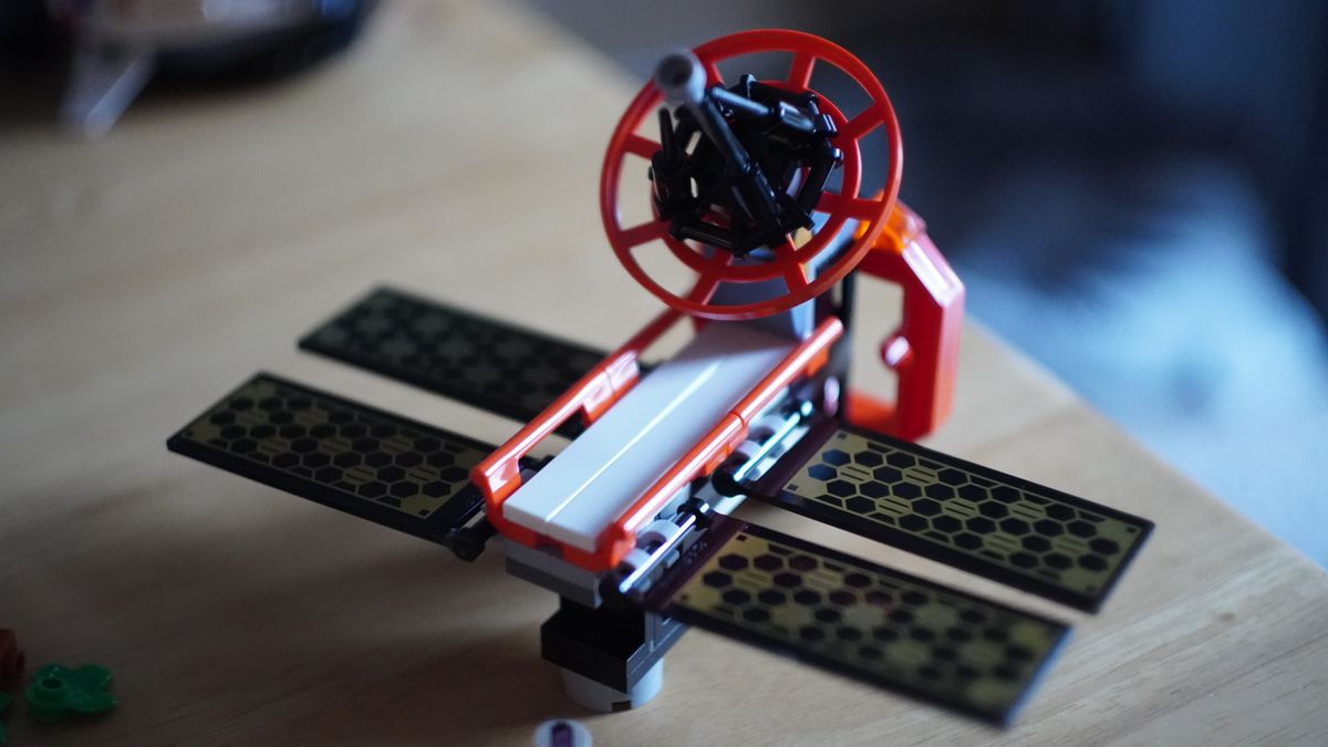 Lego City Modular Space Station review | Space