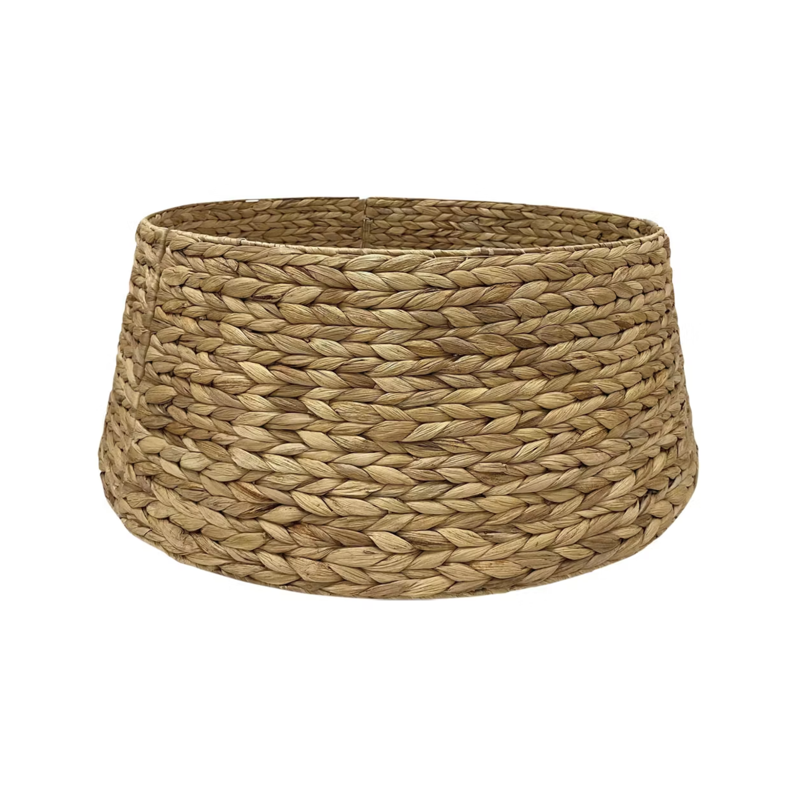 Your Christmas Tree Needs This Woven Tree Collar from ALDI | Homes and ...