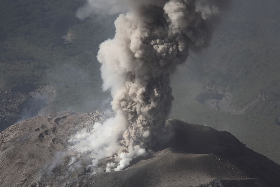The 12 biggest volcanic eruptions in recorded history | Live Science