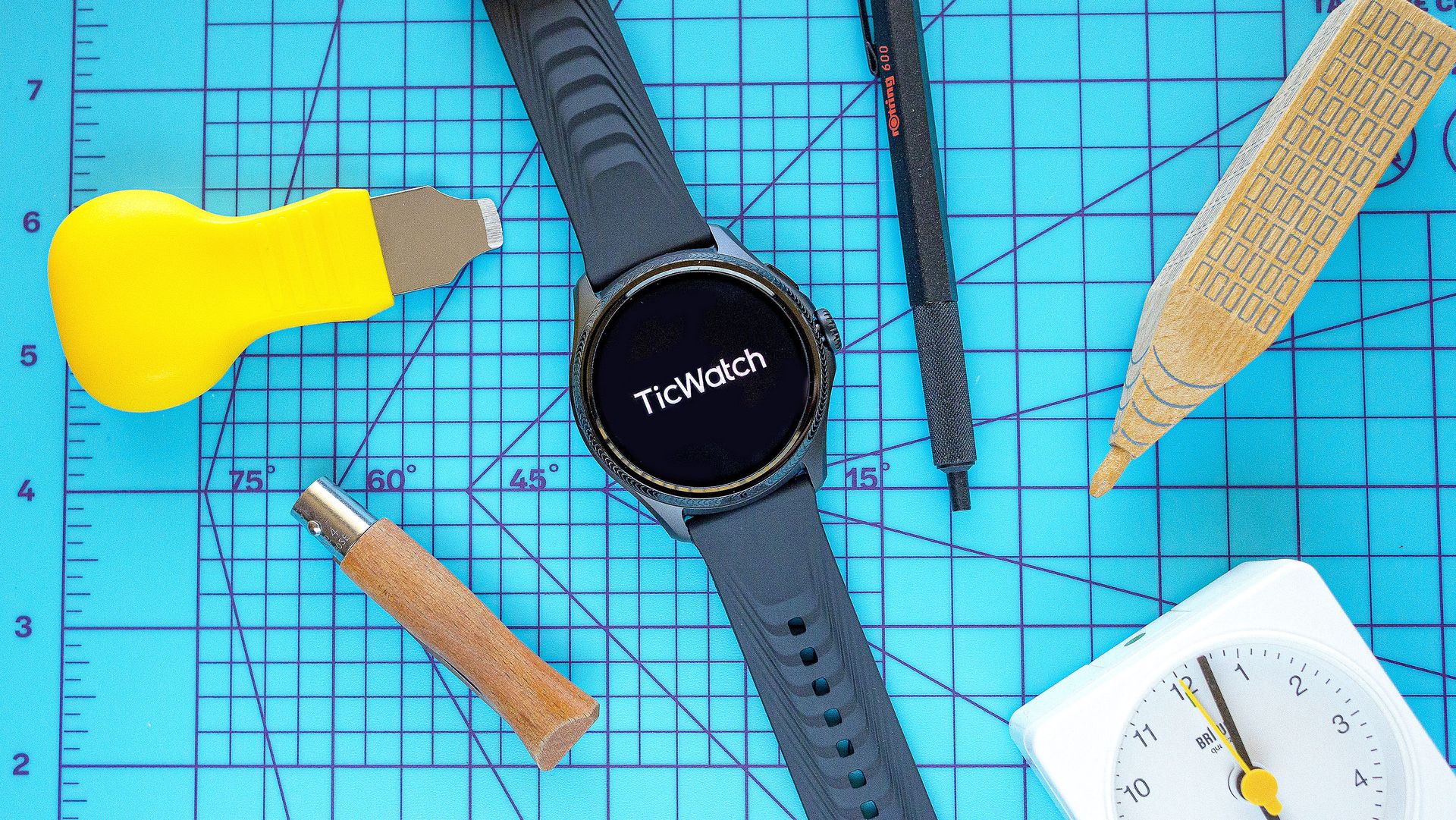 TicWatch Pro 5 Enduro hands-on: an impressive GPS smartwatch with a cloudy future | Tom's Guide