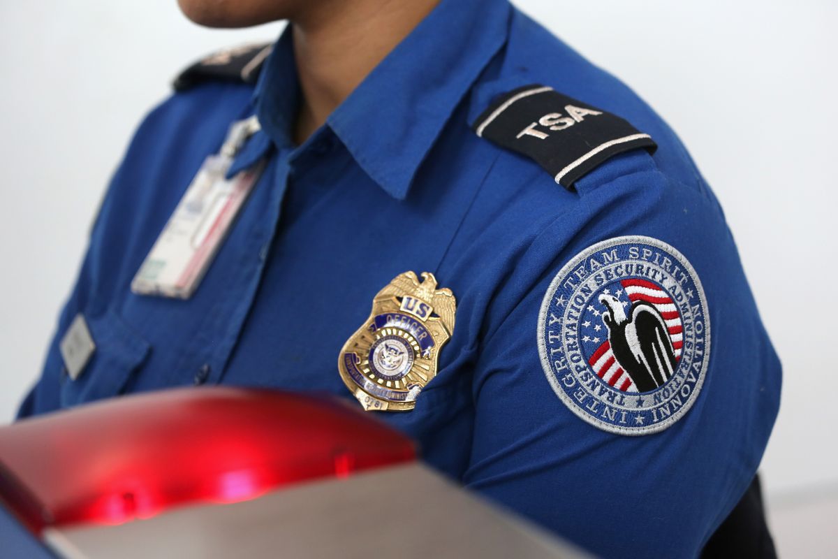Undercover testing finds TSA missed 95 percent of fake bombs, weapons ...