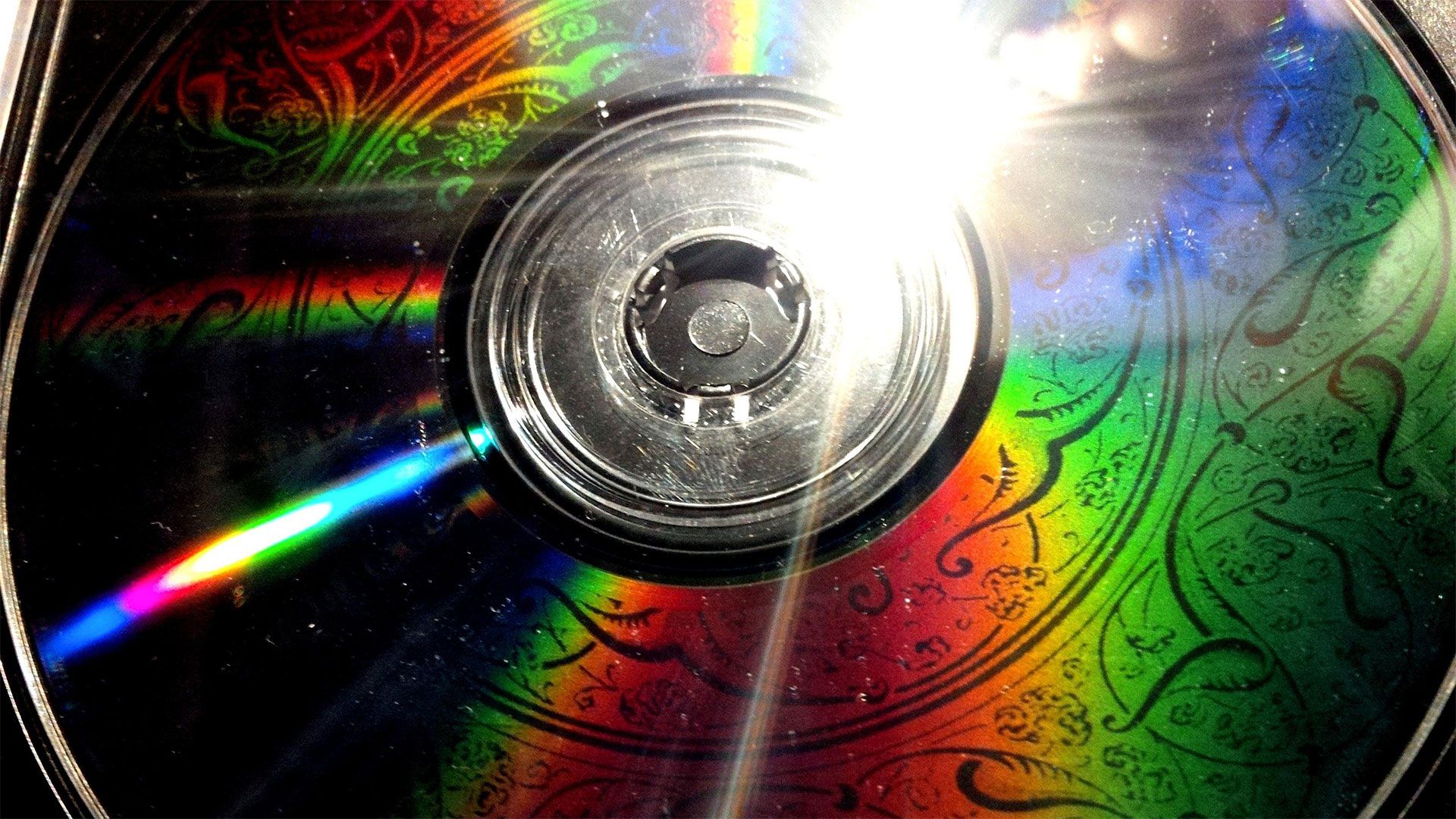 New tool burns images onto Compact Discs' recording area using ones and ...