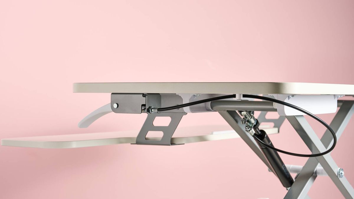 Flexispot Alcove Riser Standing Desk Converter M17 review: a satisfyingly simple standing desk ...