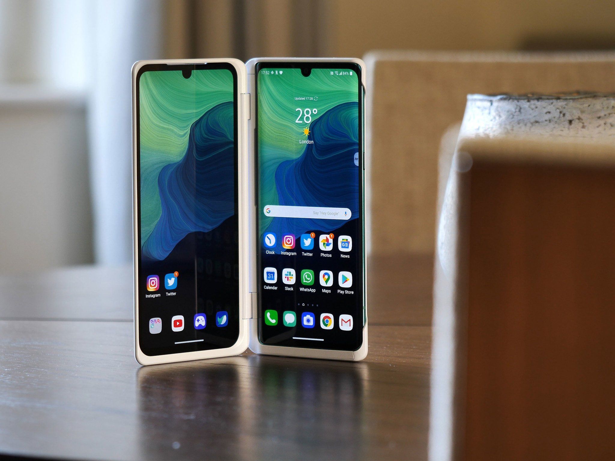 Do you think LG's Dual Screen accessory is the future of smartphones ...