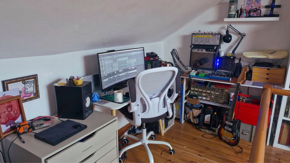 How to connect your audio interface to your computer – for both PC and ...