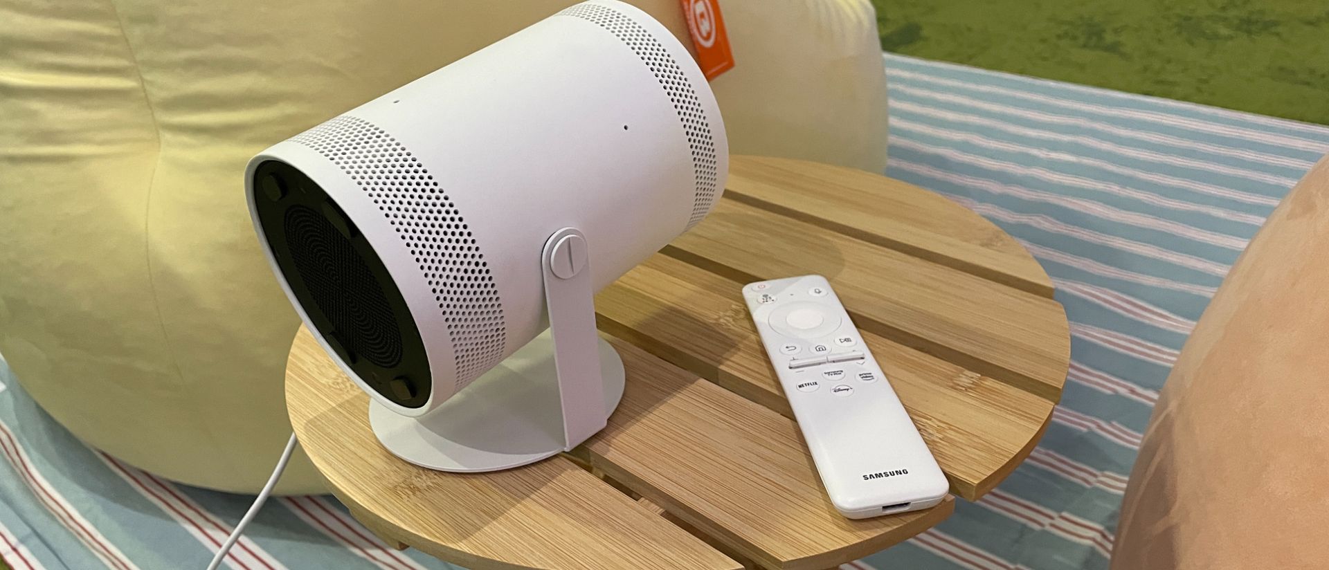 Samsung The Freestyle 2nd Gen hands-on review: cute, portable projector ...