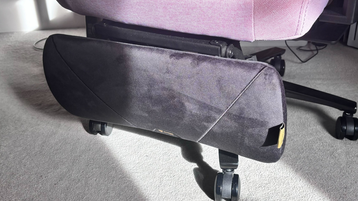 Secretlab Ergonomic Recliner review: a seriously luxurious add-on ...