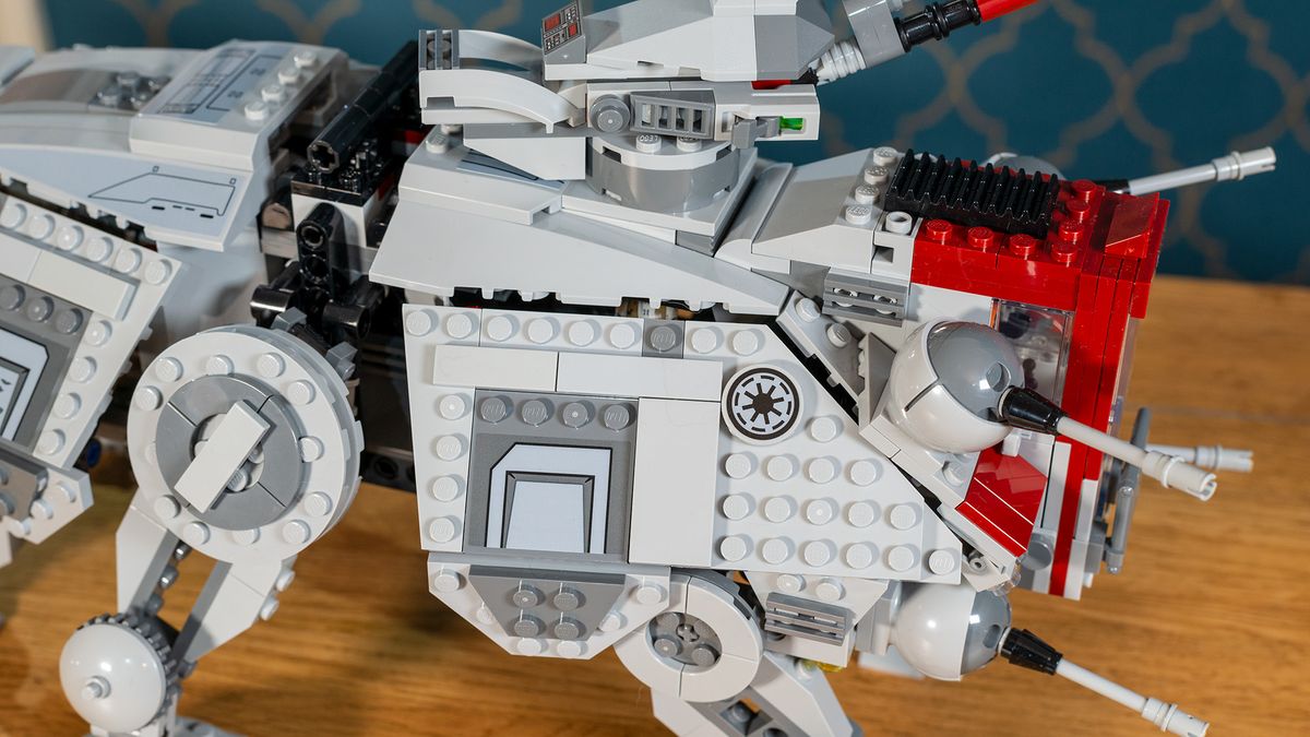 Lego Star Wars AT-TE Walker review | Space