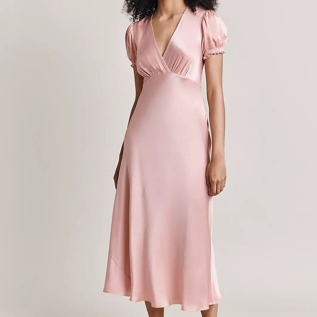 Victoria Beckham's candy floss pink dress is too stunning for words ...