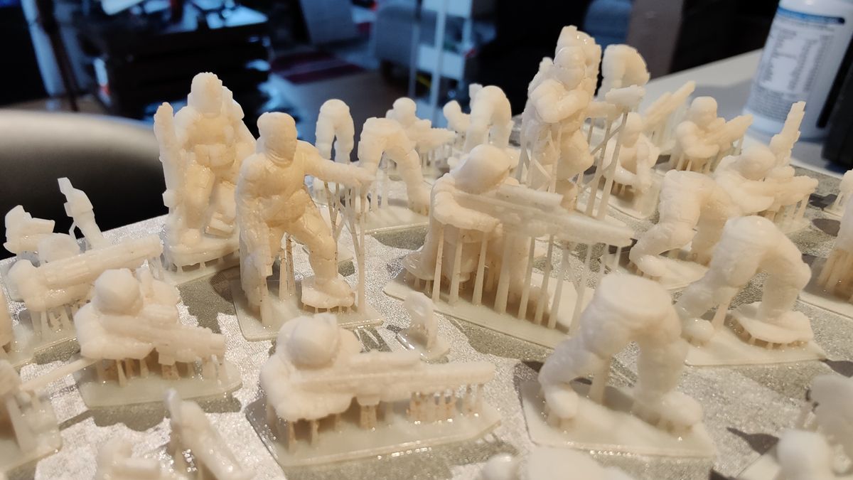 How to save money on Warhammer 40K | Space