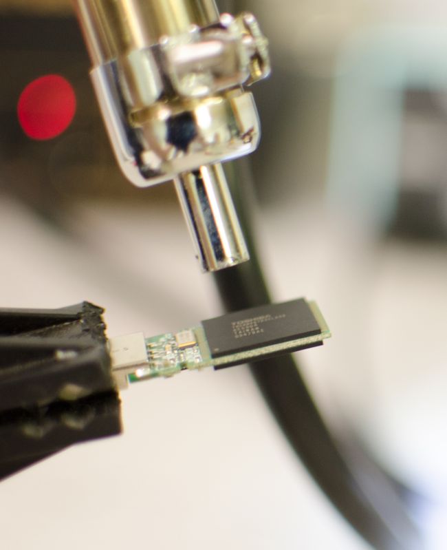 SSD Recovery: How Pros Bring Flash Memory Back To Life | Tom's Hardware