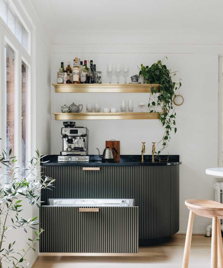 Coffee bar organization ideas: for a chic, neat coffee station | Homes ...