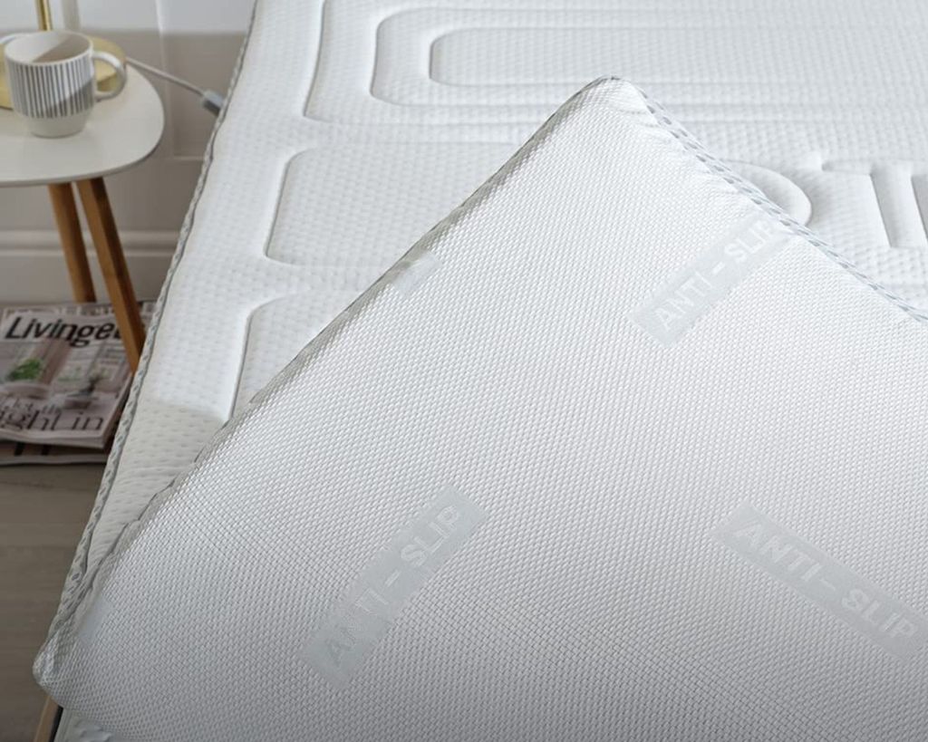 OTTY Mattress Topper review | Real Homes