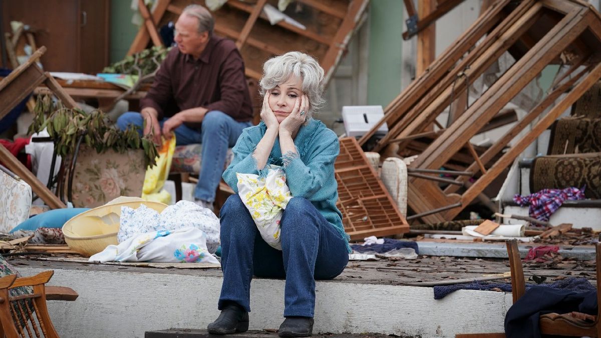 How Young Sheldon's Season 6 Finale Disaster Set Up Major Changes For ...