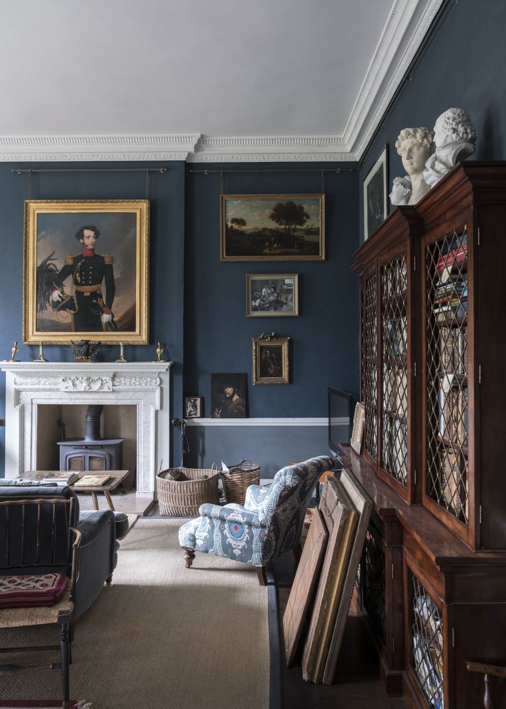 Farrow & Ball's 'Hague Blue' is Our Favorite Bold Neutral | Livingetc