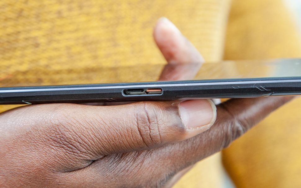Asus Rog Phone Full Review And Benchmarks Toms Guide