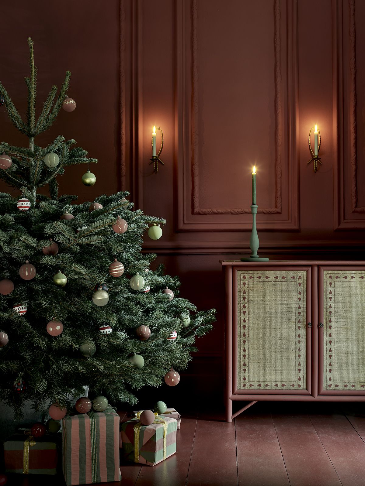 How can I decorate for Christmas cheaply? | Livingetc