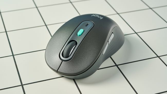Logitech Signature AI Edition M750 review | Tom's Guide