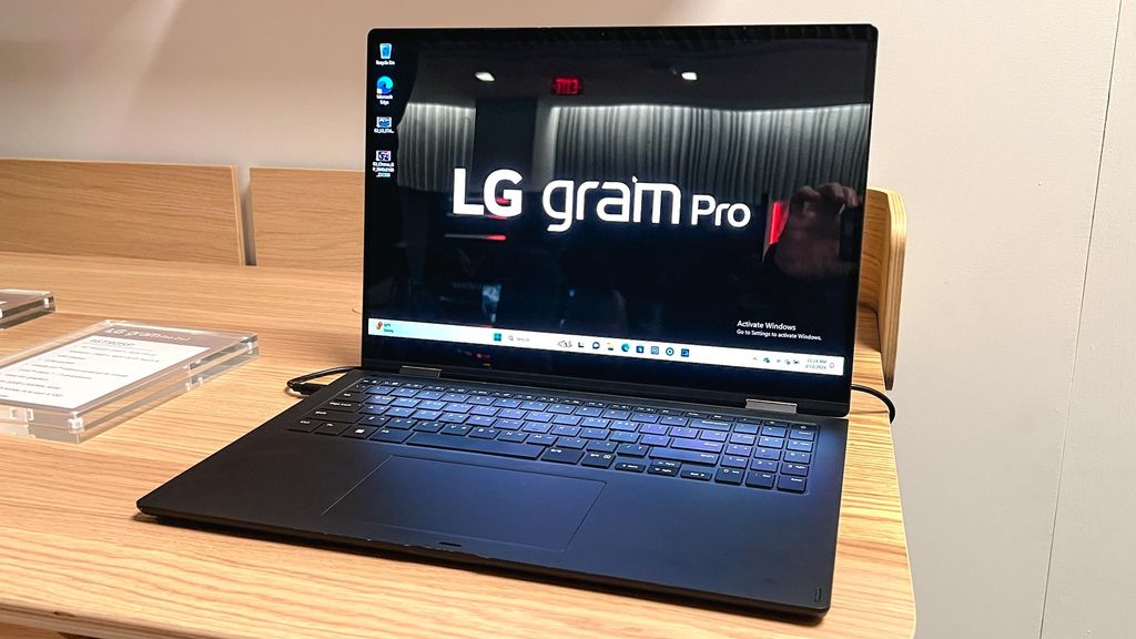 LG Gram Pro 2-in-1 hands-on review — this is World Record light | Tom's ...