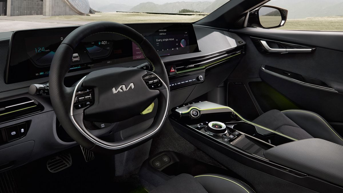 Kia EV6 electric car beats Porsche, Ferrari and Lamborghini in drag ...