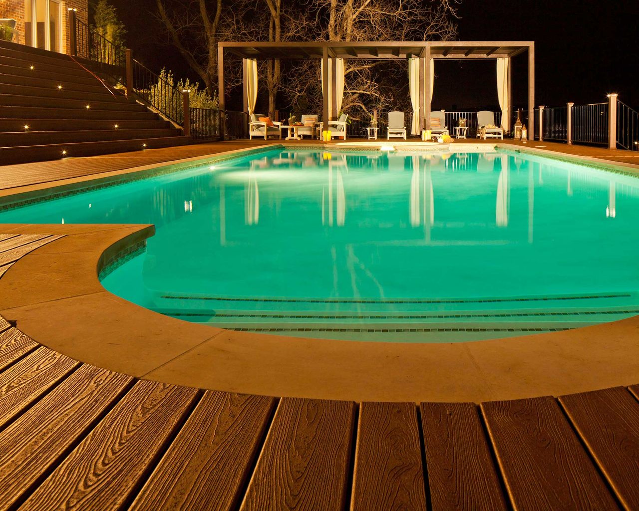 Pool deck ideas: 11 looks for surrounding a swimming pool | Gardeningetc