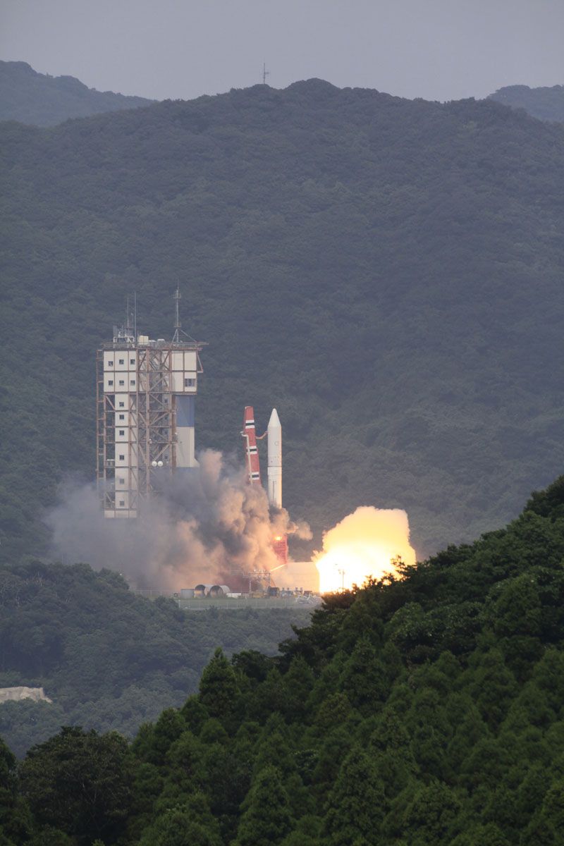 Photos: Japan's Epsilon Rocket, a Smart Booster for Space Launches | Space