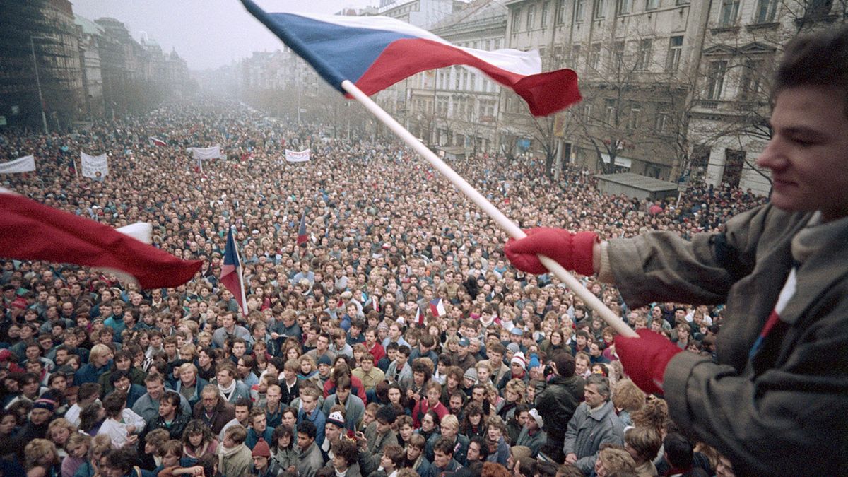 17 November 1989: The Velvet Revolution begins in Czechoslovakia ...