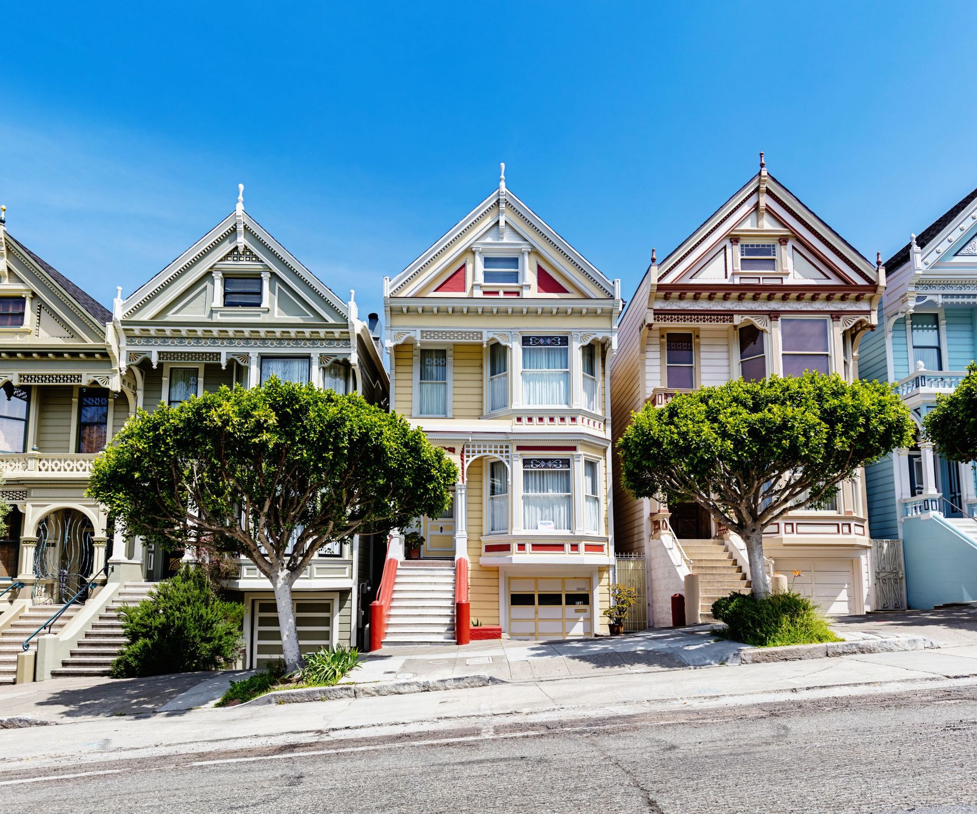 Queen Anne style homes – 5 homes that showcase traditional American ...
